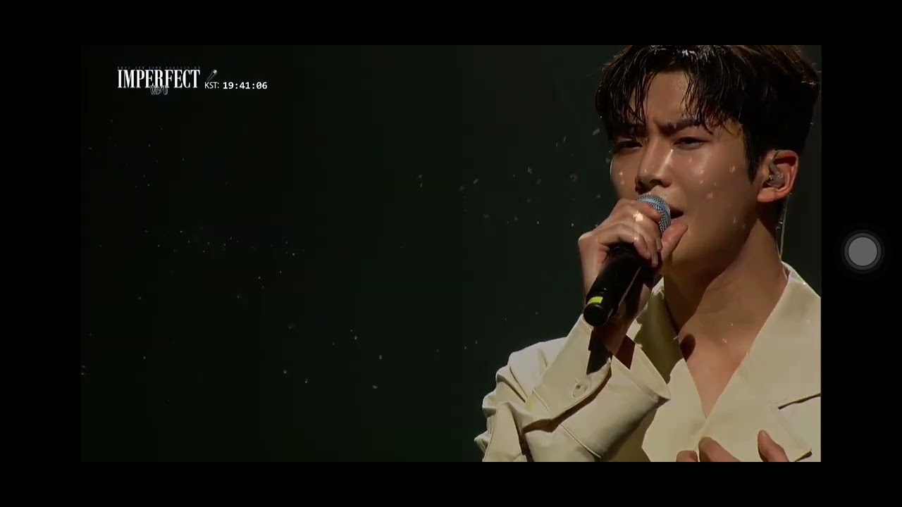 Rowoon solo stage - SF9 Imperfect Concert - KPOP PUB-X